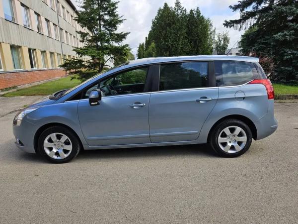 Blue Peugeot 5008 2009 in Jekabpils, with an engine capacity of 2.00 L and mileage of 191 thousand km for 4890 €, photo 9 on AUTOMOTO.COM.LV