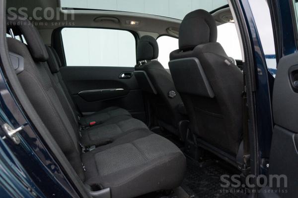 Zils Peugeot 5008 2009 Jelgava, ar dzinēja tilpumu 1.60 L un nobraukumu 309 tūkst. km par 4500 €, foto 9 vietnē AUTOMOTO.COM.LV