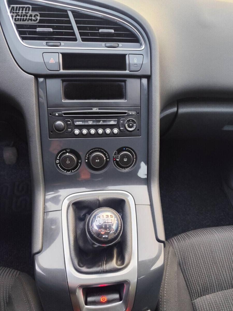 Zils Peugeot 5008 2010 Šauļi, ar dzinēja tilpumu 1.60 L un nobraukumu 0 tūkst. km par 2950 €, foto 15 vietnē AUTOMOTO.COM.LV