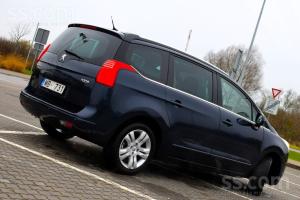 Zils Peugeot 5008 2011 Rīga, ar dzinēja tilpumu 1.60 L un nobraukumu 223 tūkst. km par 3990 €, foto 7 vietnē AUTOMOTO.COM.LV