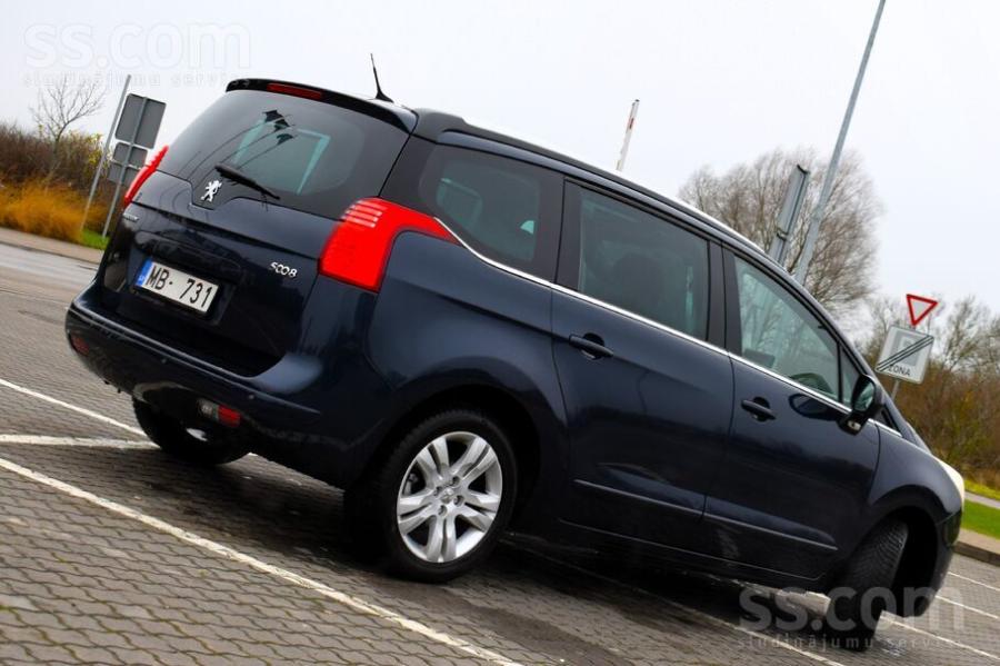 Zils Peugeot 5008 2011 Rīga, ar dzinēja tilpumu 1.60 L un nobraukumu 223 tūkst. km par 3990 €, foto 7 vietnē AUTOMOTO.COM.LV