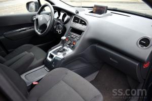 Zils Peugeot 5008 2011 Rīga, ar dzinēja tilpumu 1.60 L un nobraukumu 223 tūkst. km par 3990 €, foto 15 vietnē AUTOMOTO.COM.LV