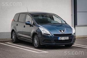 Zils Peugeot 5008 2011 Rīga, ar dzinēja tilpumu 1.60 L un nobraukumu 290 tūkst. km par 3990 €, foto 4 vietnē AUTOMOTO.COM.LV