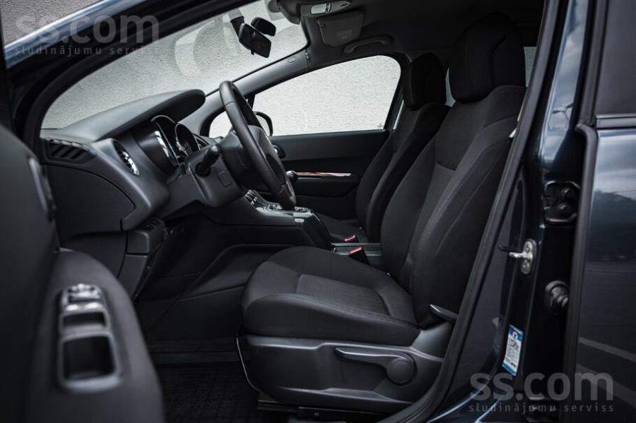 Zils Peugeot 5008 2011 Rīga, ar dzinēja tilpumu 1.60 L un nobraukumu 290 tūkst. km par 3990 €, foto 9 vietnē AUTOMOTO.COM.LV