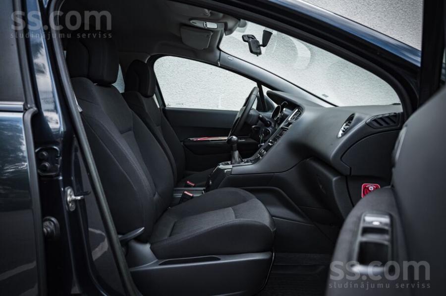 Zils Peugeot 5008 2011 Rīga, ar dzinēja tilpumu 1.60 L un nobraukumu 290 tūkst. km par 3990 €, foto 10 vietnē AUTOMOTO.COM.LV