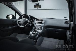Zils Peugeot 5008 2011 Rīga, ar dzinēja tilpumu 1.60 L un nobraukumu 290 tūkst. km par 3990 €, foto 15 vietnē AUTOMOTO.COM.LV