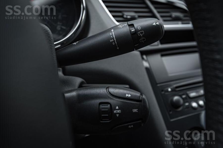 Zils Peugeot 5008 2011 Rīga, ar dzinēja tilpumu 1.60 L un nobraukumu 290 tūkst. km par 3990 €, foto 18 vietnē AUTOMOTO.COM.LV
