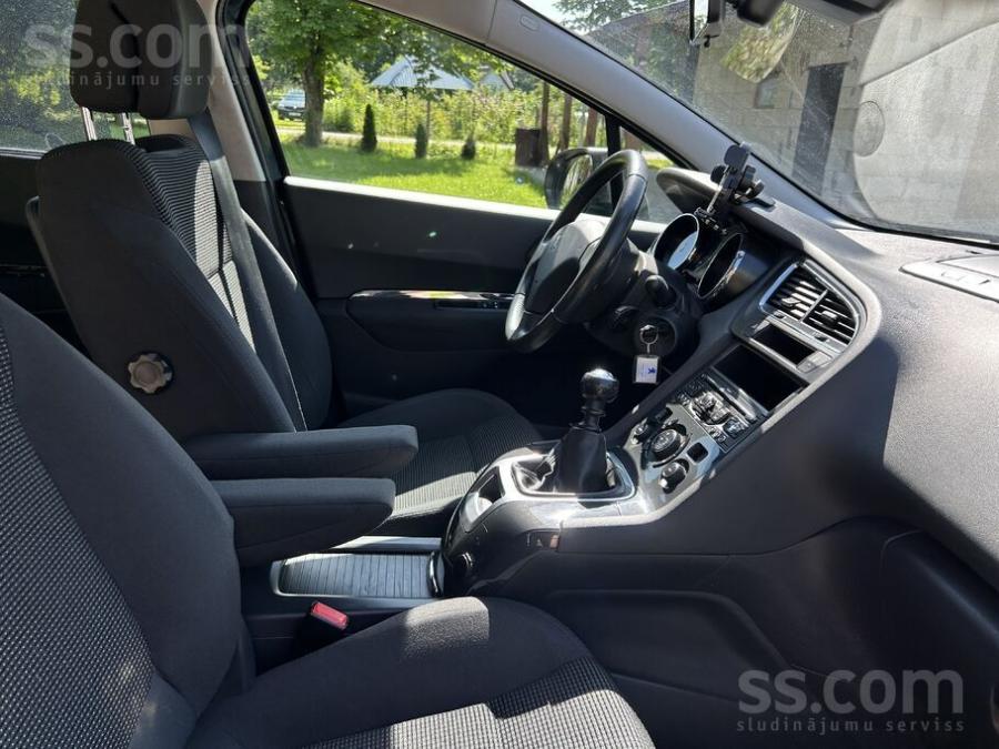 Zils Peugeot 5008 2012 Krāslava, ar dzinēja tilpumu 1.60 L un nobraukumu 231 tūkst. km par 4550 €, foto 10 vietnē AUTOMOTO.COM.LV