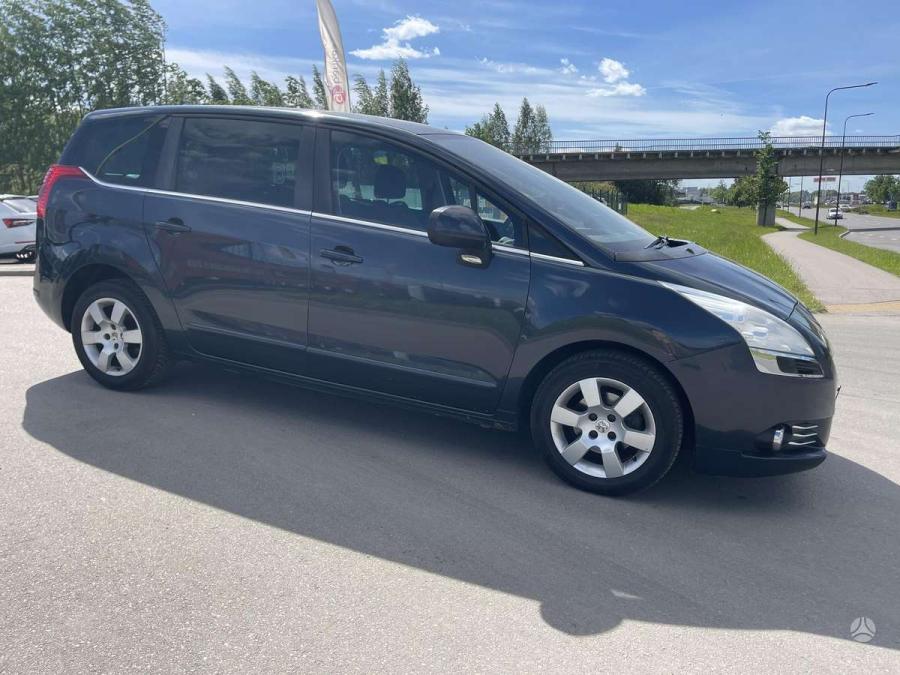 Zils Peugeot 5008 2012 Kauņa, ar dzinēja tilpumu 1.60 L un nobraukumu 246 tūkst. km par 3450 €, foto 4 vietnē AUTOMOTO.COM.LV