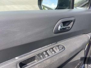 Zils Peugeot 5008 2012 Kauņa, ar dzinēja tilpumu 1.60 L un nobraukumu 246 tūkst. km par 3450 €, foto 17 vietnē AUTOMOTO.COM.LV