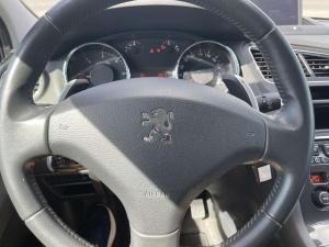 Zils Peugeot 5008 2012 Kauņa, ar dzinēja tilpumu 1.60 L un nobraukumu 246 tūkst. km par 3450 €, foto 19 vietnē AUTOMOTO.COM.LV