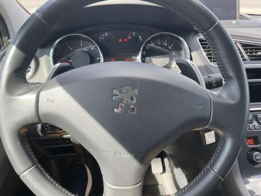 Zils Peugeot 5008 2012 Kauņa, ar dzinēja tilpumu 1.60 L un nobraukumu 246 tūkst. km par 3450 €, foto 19 vietnē AUTOMOTO.COM.LV