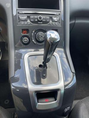 Zils Peugeot 5008 2012 Kauņa, ar dzinēja tilpumu 1.60 L un nobraukumu 246 tūkst. km par 3450 €, foto 22 vietnē AUTOMOTO.COM.LV