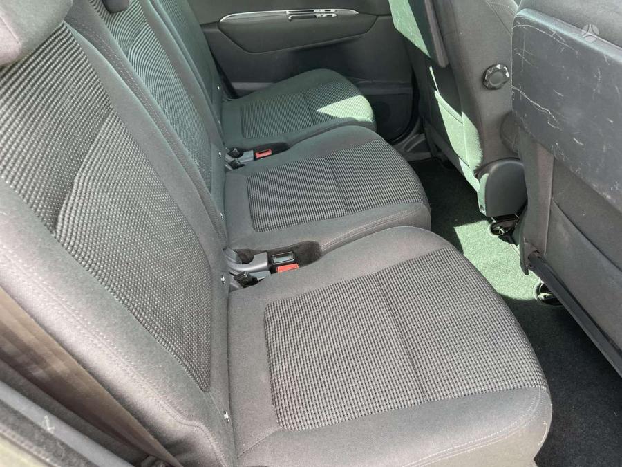 Zils Peugeot 5008 2012 Kauņa, ar dzinēja tilpumu 1.60 L un nobraukumu 246 tūkst. km par 3450 €, foto 26 vietnē AUTOMOTO.COM.LV