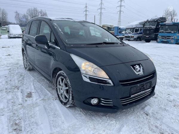 Blue Peugeot 5008 2013 in Kaunas, with an engine capacity of 1.56 L and mileage of 246 thousand km for 3550 €, photo 5 on AUTOMOTO.COM.LV