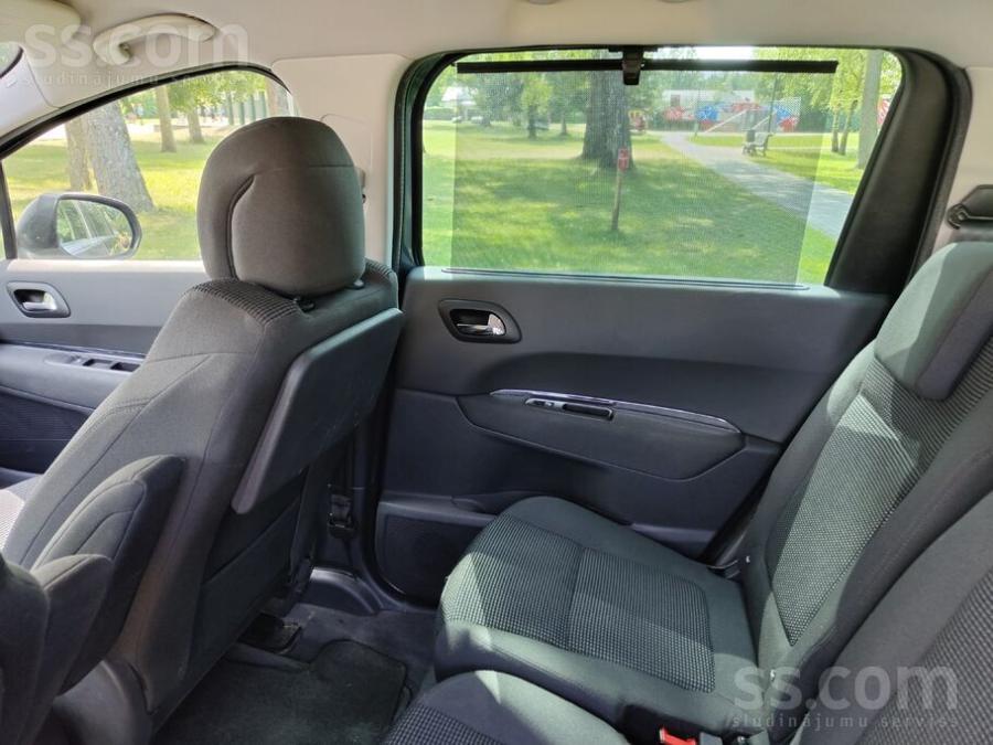 Zils Peugeot 5008 2013 Jūrmala, ar dzinēja tilpumu 1.60 L un nobraukumu 199 tūkst. km par 4200 €, foto 9 vietnē AUTOMOTO.COM.LV