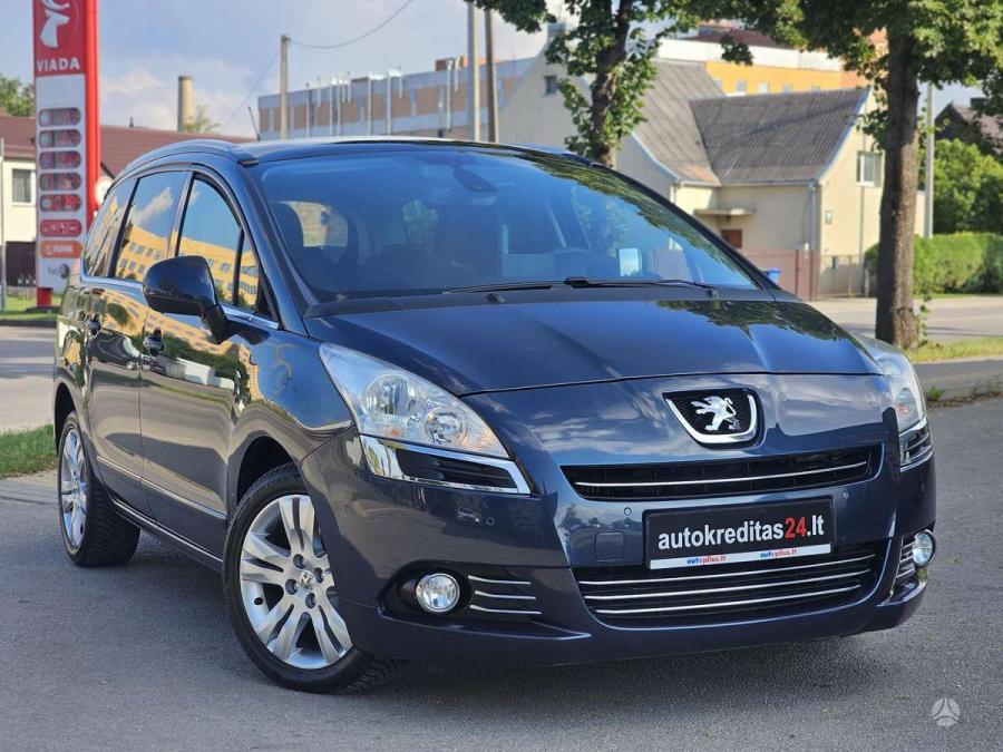 Zils Peugeot 5008 2013 Šauļi, ar dzinēja tilpumu 1.60 L un nobraukumu 223 tūkst. km par 5350 €, foto 1 vietnē AUTOMOTO.COM.LV