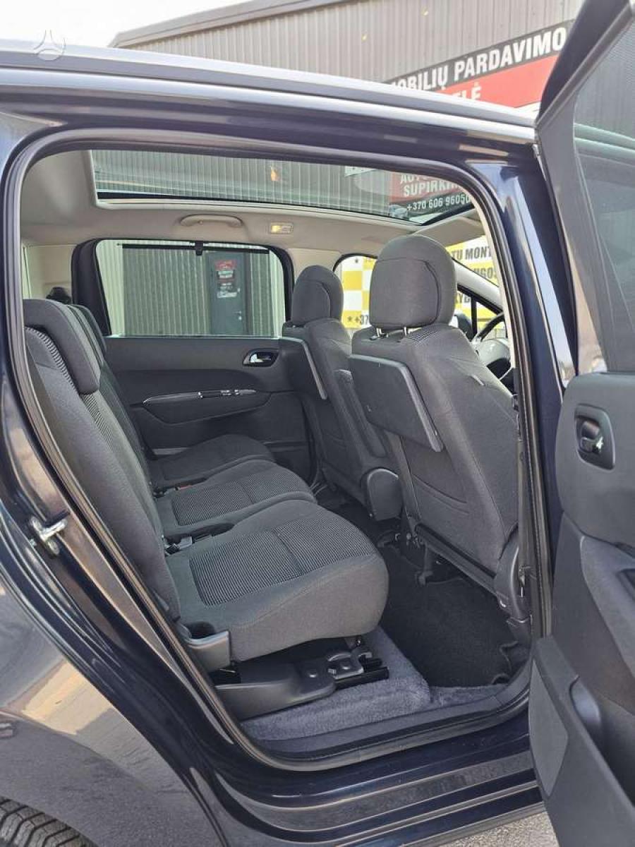 Zils Peugeot 5008 2013 Šauļi, ar dzinēja tilpumu 1.60 L un nobraukumu 223 tūkst. km par 5350 €, foto 13 vietnē AUTOMOTO.COM.LV