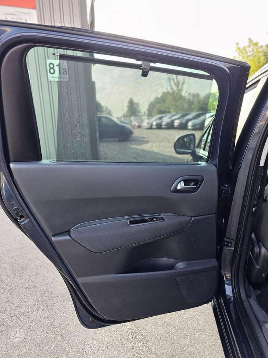 Zils Peugeot 5008 2013 Šauļi, ar dzinēja tilpumu 1.60 L un nobraukumu 223 tūkst. km par 5350 €, foto 16 vietnē AUTOMOTO.COM.LV