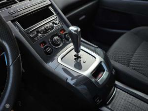 Zils Peugeot 5008 2013 Šauļi, ar dzinēja tilpumu 1.60 L un nobraukumu 223 tūkst. km par 5350 €, foto 26 vietnē AUTOMOTO.COM.LV