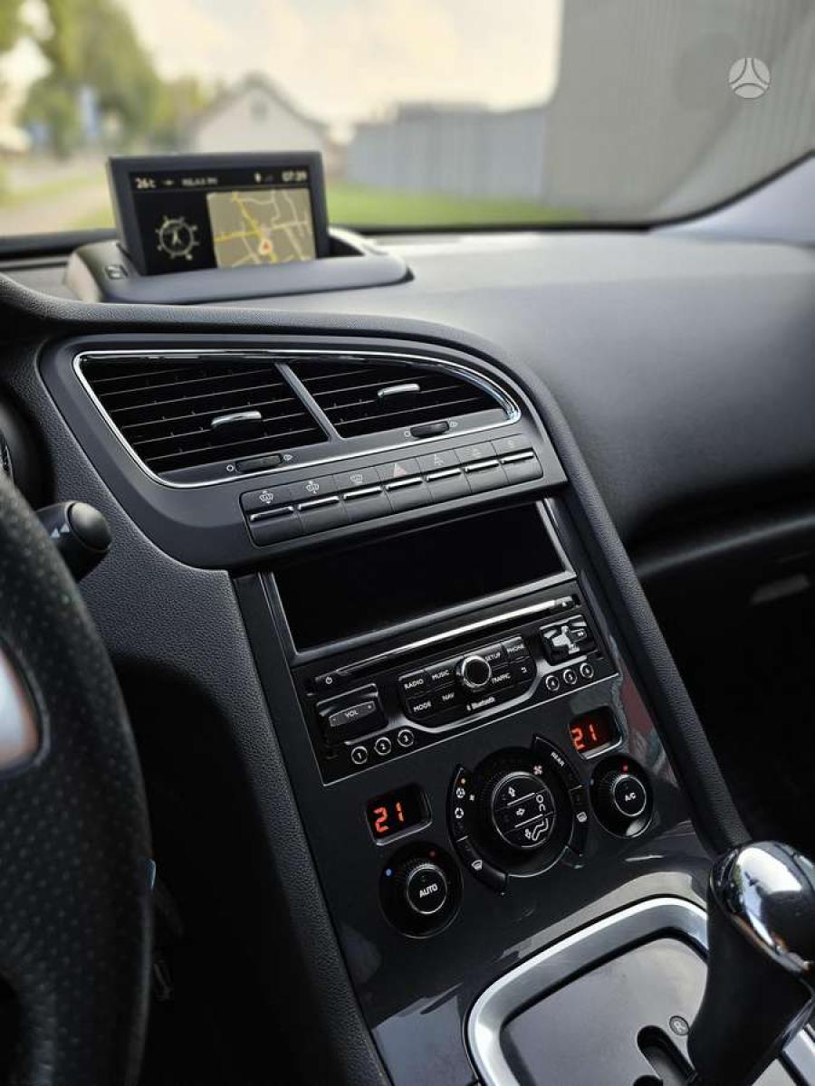 Zils Peugeot 5008 2013 Šauļi, ar dzinēja tilpumu 1.60 L un nobraukumu 223 tūkst. km par 5350 €, foto 27 vietnē AUTOMOTO.COM.LV