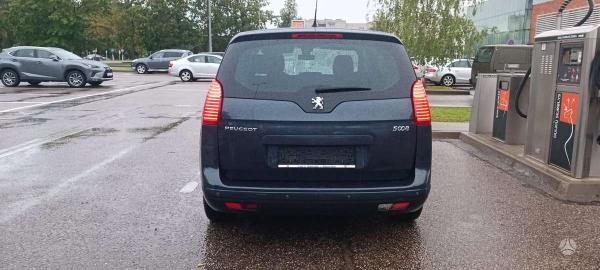 Blue Peugeot 5008 2013 in Marijampole, with an engine capacity of 1.60 L and mileage of 256 thousand km for 3850 €, photo 6 on AUTOMOTO.COM.LV