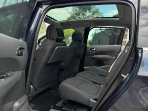 Zils Peugeot 5008 2014 Jūrmala, ar dzinēja tilpumu 1.60 L un nobraukumu 228 tūkst. km par 4900 €, foto 8 vietnē AUTOMOTO.COM.LV