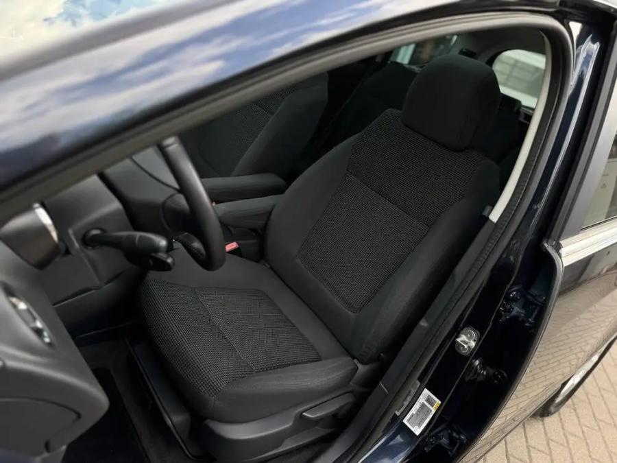 Zils Peugeot 5008 2014 Jūrmala, ar dzinēja tilpumu 1.60 L un nobraukumu 228 tūkst. km par 4900 €, foto 10 vietnē AUTOMOTO.COM.LV