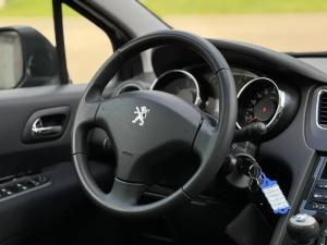 Zils Peugeot 5008 2014 Jūrmala, ar dzinēja tilpumu 1.60 L un nobraukumu 228 tūkst. km par 4900 €, foto 27 vietnē AUTOMOTO.COM.LV