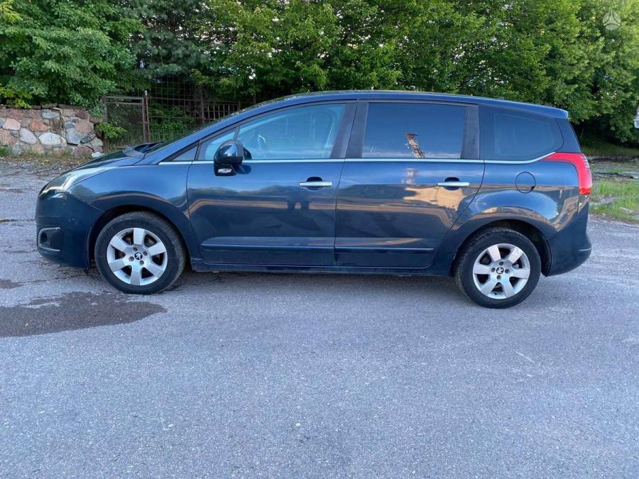 Zils Peugeot 5008 2014 Raseiniai, ar dzinēja tilpumu 1.56 L un nobraukumu 263 tūkst. km par 4300 €, foto 3 vietnē AUTOMOTO.COM.LV