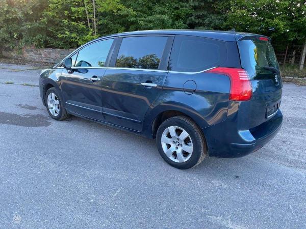 Zils Peugeot 5008 2014 Raseiniai, ar dzinēja tilpumu 1.56 L un nobraukumu 263 tūkst. km par 4300 €, foto 3 vietnē AUTOMOTO.COM.LV