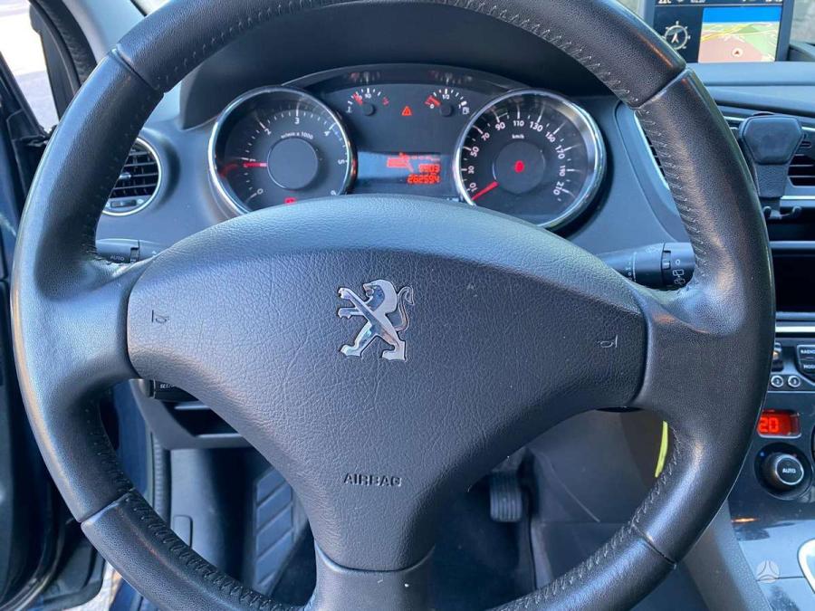 Zils Peugeot 5008 2014 Raseiniai, ar dzinēja tilpumu 1.56 L un nobraukumu 263 tūkst. km par 4300 €, foto 12 vietnē AUTOMOTO.COM.LV