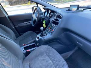 Zils Peugeot 5008 2014 Raseiniai, ar dzinēja tilpumu 1.56 L un nobraukumu 263 tūkst. km par 4300 €, foto 17 vietnē AUTOMOTO.COM.LV