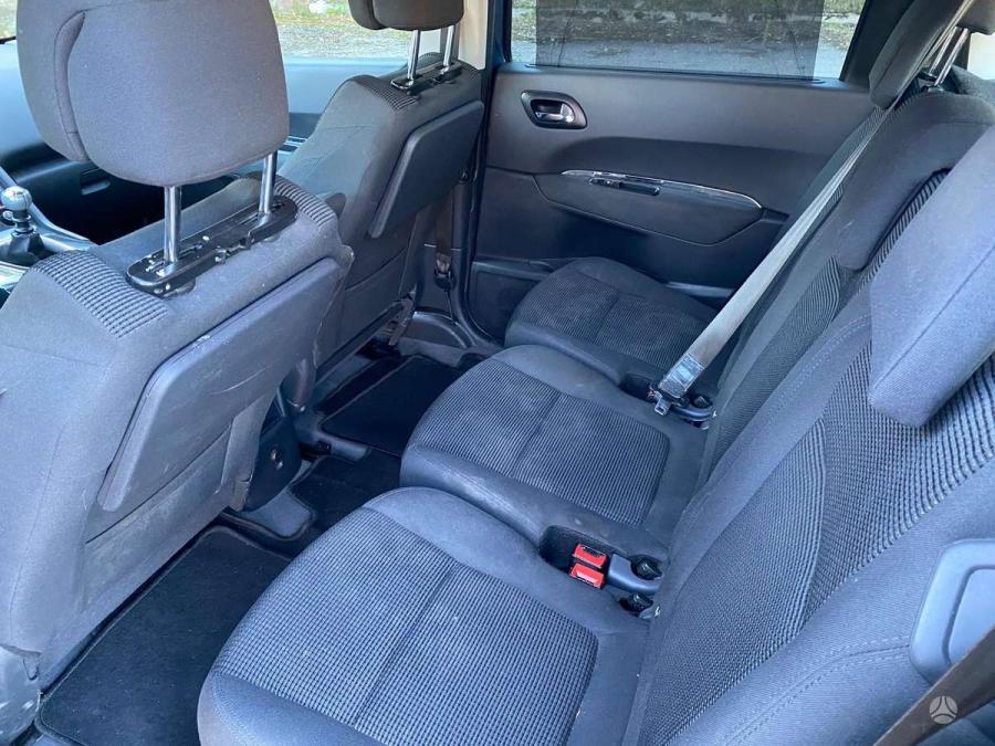 Zils Peugeot 5008 2014 Raseiniai, ar dzinēja tilpumu 1.56 L un nobraukumu 263 tūkst. km par 4300 €, foto 18 vietnē AUTOMOTO.COM.LV