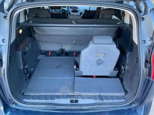 Zils Peugeot 5008 2014 Raseiniai, ar dzinēja tilpumu 1.56 L un nobraukumu 263 tūkst. km par 4300 €, foto 20 vietnē AUTOMOTO.COM.LV
