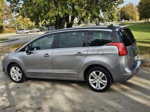 Blue Peugeot 5008 2014 in Taurage, with an engine capacity of 2.00 L and mileage of 300 thousand km for 3950 €, photo 9 on AUTOMOTO.COM.LV