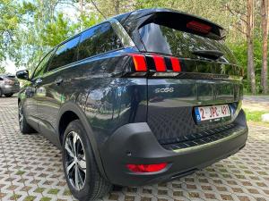 Blue Peugeot 5008 2018 in Vilnius, with an engine capacity of 1.20 L and mileage of 185 thousand km for 8999 €, photo 6 on AUTOMOTO.COM.LV