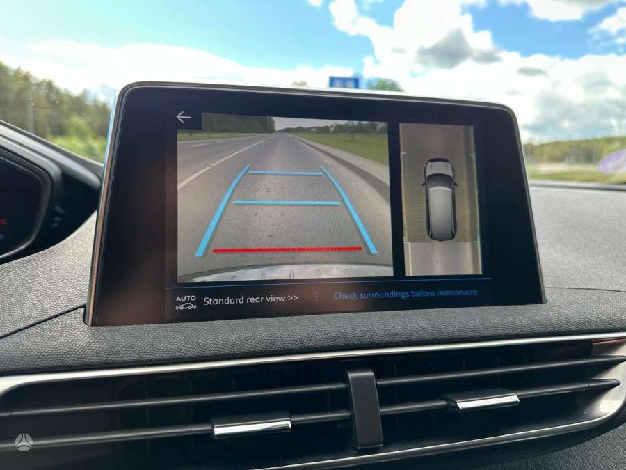 Blue Peugeot 5008 2018 in Vilnius, with an engine capacity of 1.20 L and mileage of 185 thousand km for 8999 €, photo 26 on AUTOMOTO.COM.LV