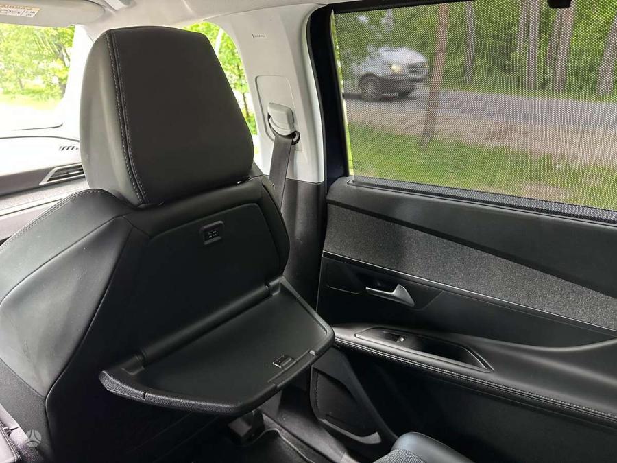 Blue Peugeot 5008 2018 in Vilnius, with an engine capacity of 1.20 L and mileage of 185 thousand km for 8999 €, photo 35 on AUTOMOTO.COM.LV