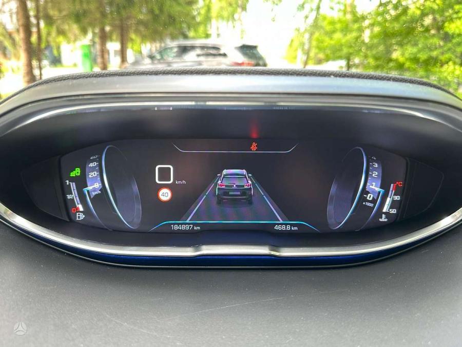 Blue Peugeot 5008 2018 in Vilnius, with an engine capacity of 1.20 L and mileage of 185 thousand km for 8999 €, photo 39 on AUTOMOTO.COM.LV