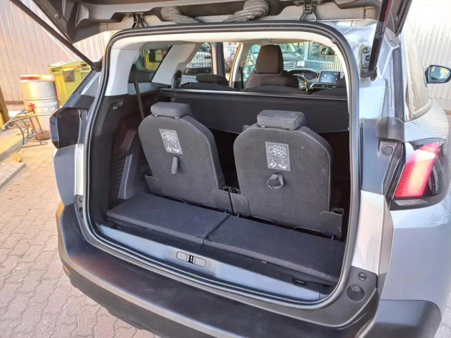 Zils Peugeot 5008 2019 Rīga, ar dzinēja tilpumu 1.50 L un nobraukumu 90 tūkst. km par 16950 €, foto 7 vietnē AUTOMOTO.COM.LV