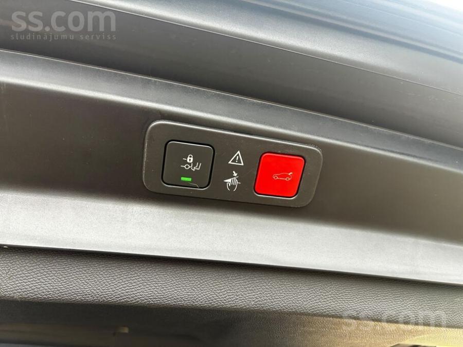 Синий Пежо 5008 2019 в Салдус, объемом двигателя 1.50 л и пробегом 222 тыс. км за 15900 €, фото 15 на AUTOMOTO.COM.LV