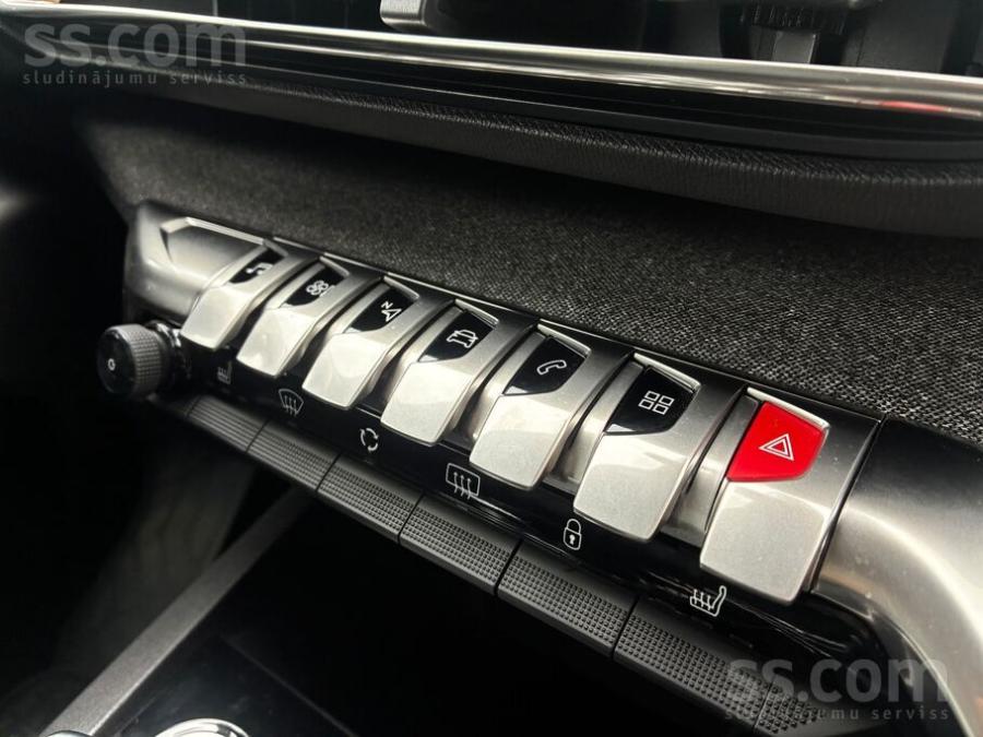 Синий Пежо 5008 2019 в Салдус, объемом двигателя 1.50 л и пробегом 222 тыс. км за 15900 €, фото 20 на AUTOMOTO.COM.LV