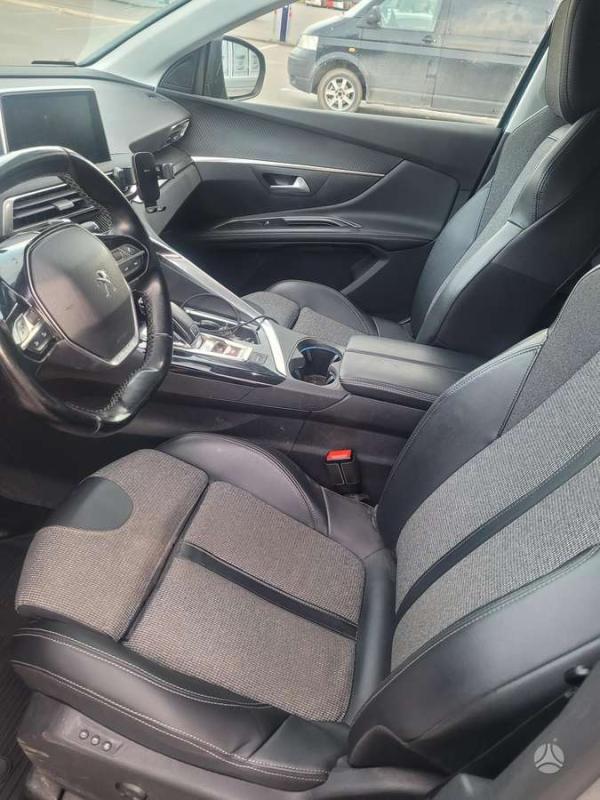 Zils Peugeot 5008 2020 Viļņa, ar dzinēja tilpumu 1.50 L un nobraukumu 290 tūkst. km par 11999 €, foto 9 vietnē AUTOMOTO.COM.LV