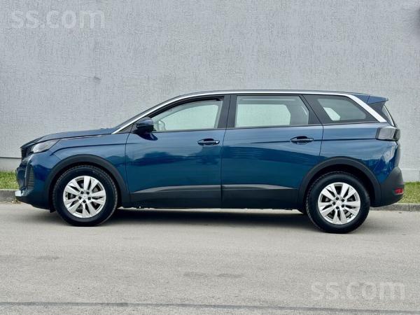 Blue Peugeot 5008 2021 in Jelgava, with an engine capacity of 1.20 L and mileage of 0 thousand km for 16950 €, photo 4 on AUTOMOTO.COM.LV