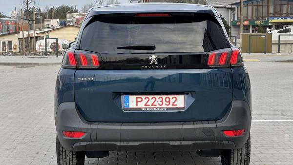 Blue Peugeot 5008 2022 in Vilnius, with an engine capacity of 1.20 L and mileage of 130 thousand km for 12250 €, photo 6 on AUTOMOTO.COM.LV