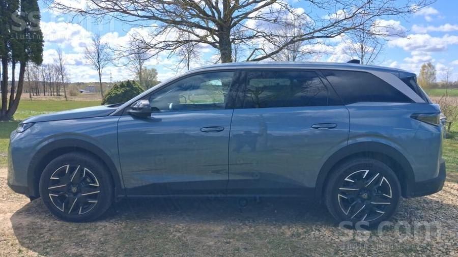 Zils Peugeot 5008 2026 Rīga, ar dzinēja tilpumu 1.20 L un nobraukumu 5 tūkst. km par 33000 €, foto 5 vietnē AUTOMOTO.COM.LV