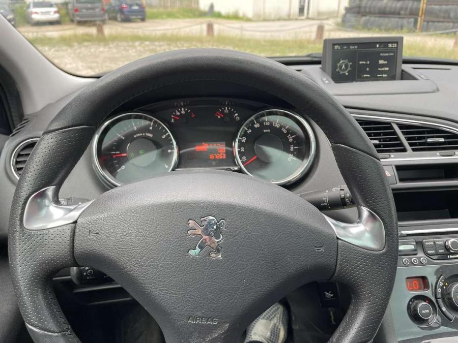 Zils Peugeot 5008 2013 Viļņa, ar dzinēja tilpumu 1.56 L un nobraukumu 167 tūkst. km par 2990 €, foto 12 vietnē AUTOMOTO.COM.LV