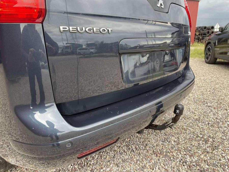 Zils Peugeot 5008 2013 Viļņa, ar dzinēja tilpumu 1.56 L un nobraukumu 167 tūkst. km par 2990 €, foto 19 vietnē AUTOMOTO.COM.LV