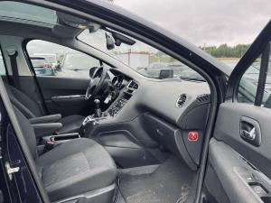 Zils Peugeot 5008 2013 Viļņa, ar dzinēja tilpumu 1.56 L un nobraukumu 167 tūkst. km par 2990 €, foto 31 vietnē AUTOMOTO.COM.LV